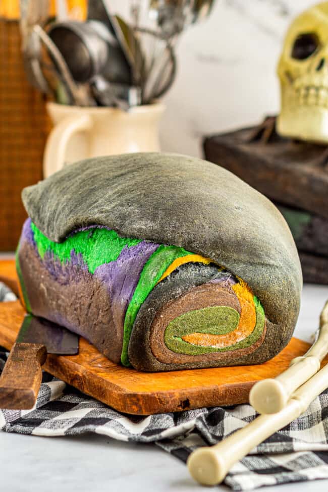 Halloween Bread (Swirled Sandwich Bread) Recipe - Easy Dessert Recipes