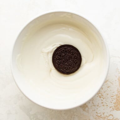 Chocolate Covered Oreos Recipe - Easy Dessert Recipes
