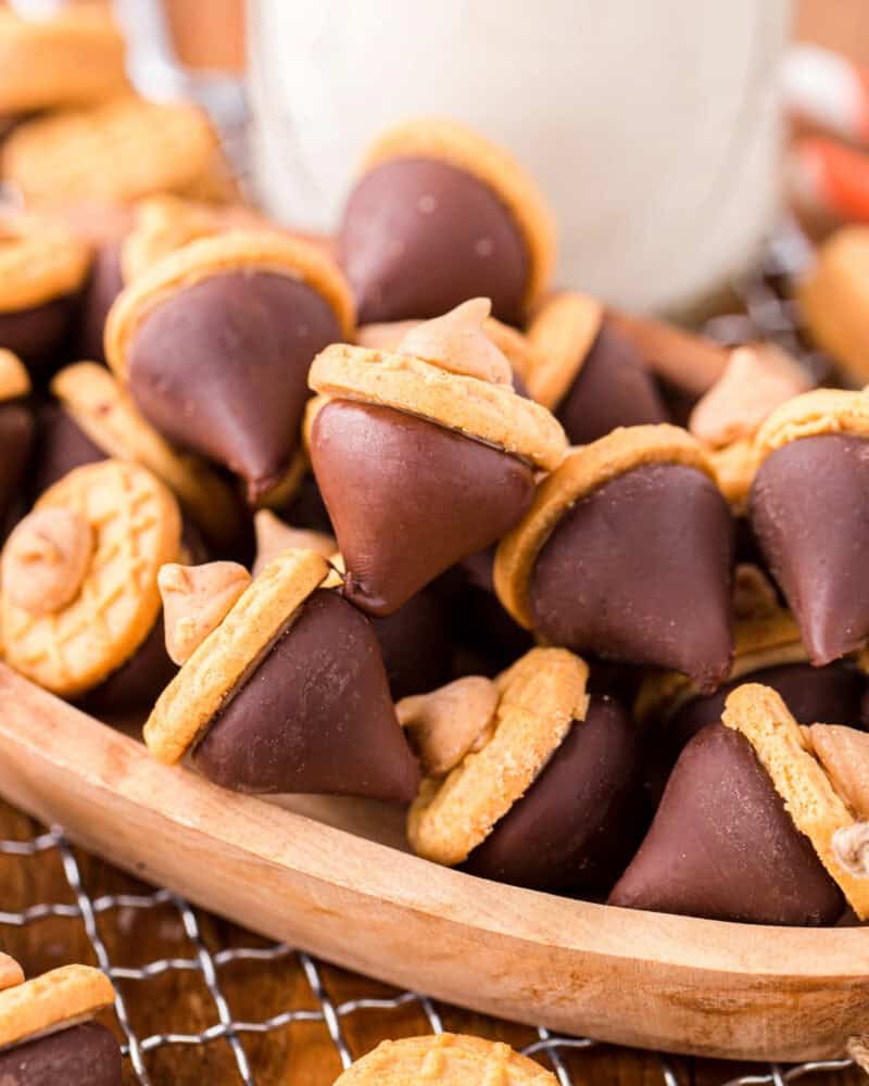 Acorn Cookies Recipe - Easy Dessert Recipes