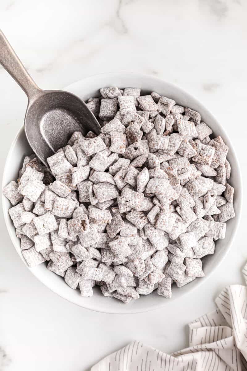 Puppy Chow Recipe - Easy Dessert Recipes
