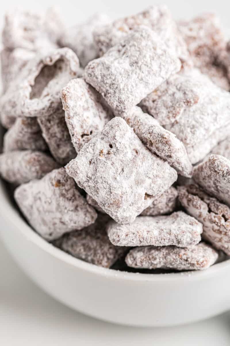 Homemade Puppy Chow Recipe (15 minutes!) - Easy Dessert Recipes