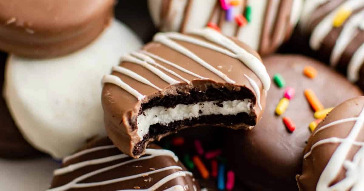 Chocolate Covered Oreos Recipe - Easy Dessert Recipes