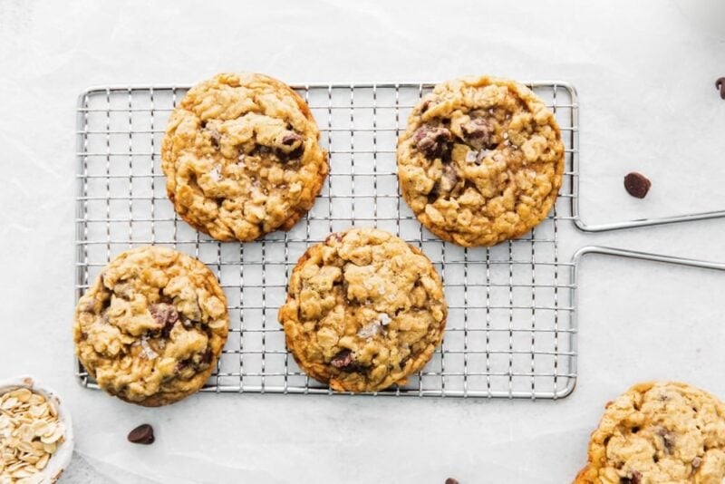 Chewy Oatmeal Chocolate Chip Cookies Recipe - Easy Dessert Recipes