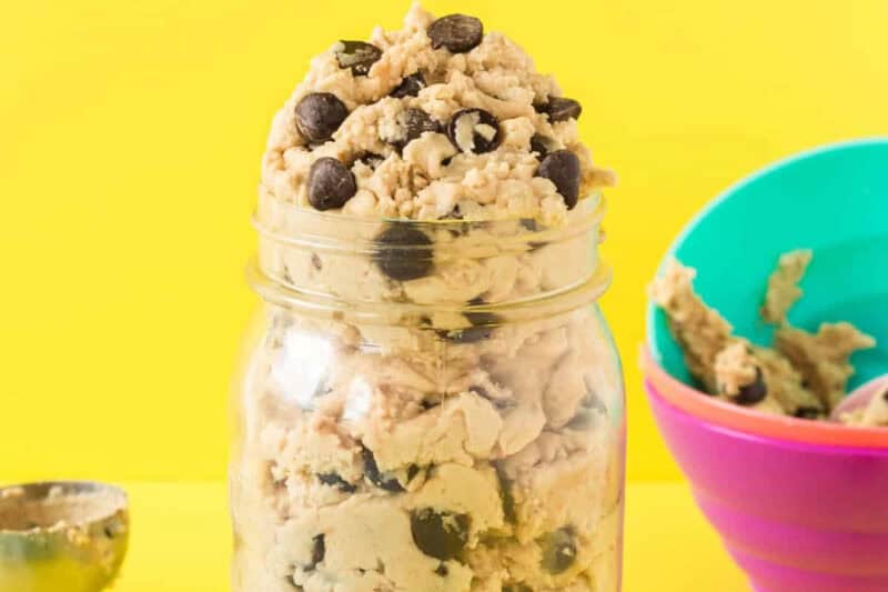Is it Safe to Eat Raw Cookie Dough? - Easy Dessert Recipes