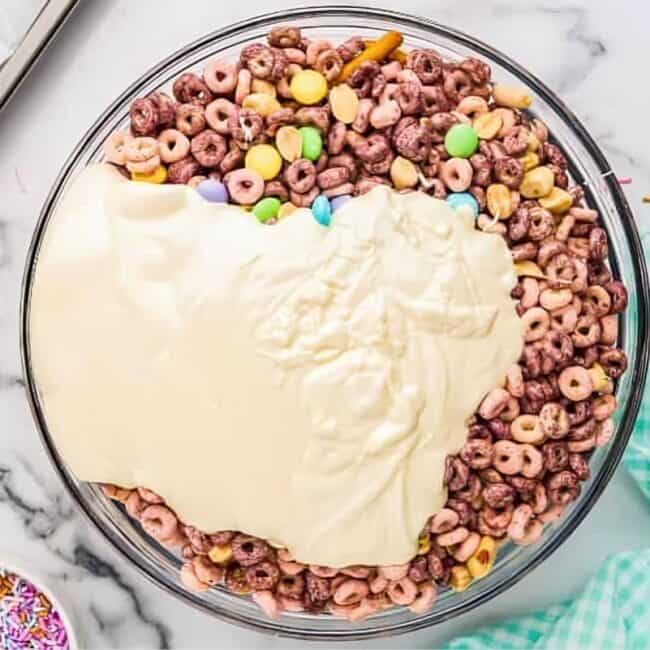 Easter Bunny Bait Snack Mix Recipe - Easy Dessert Recipes
